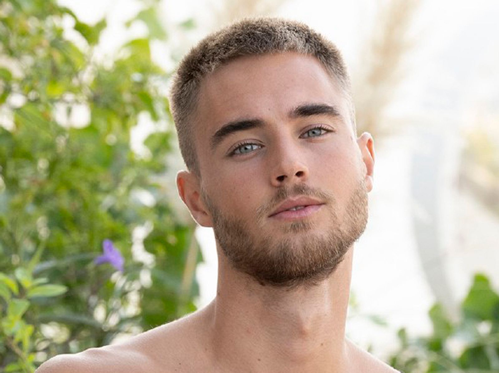 Aaron Hundhausen: Freundin, Sex & TV-Formate! Was du über ihn wissen ...