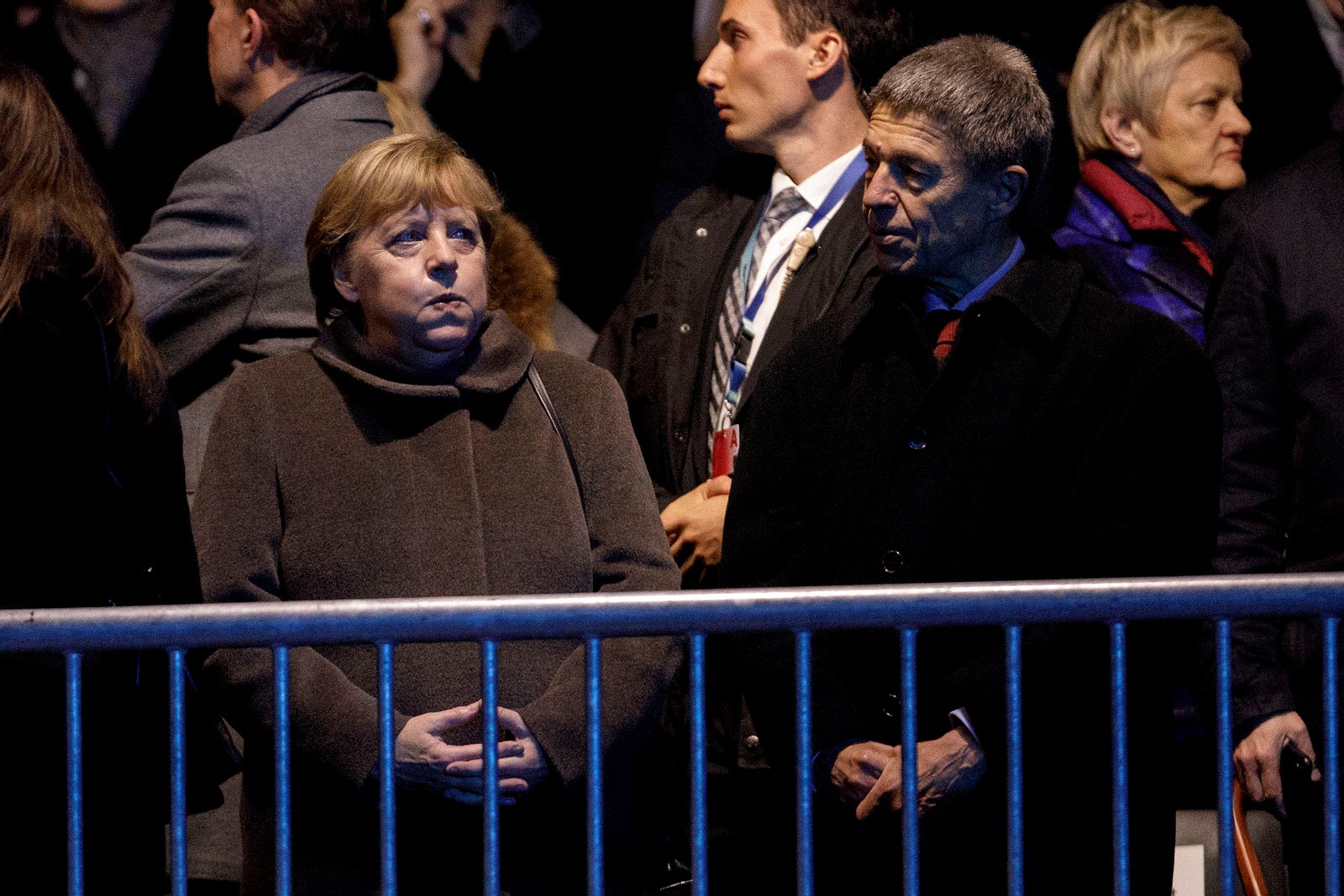 Angela Merkel - Unglaublich, was ihr Mann von ihr verlangt | Wunderweib