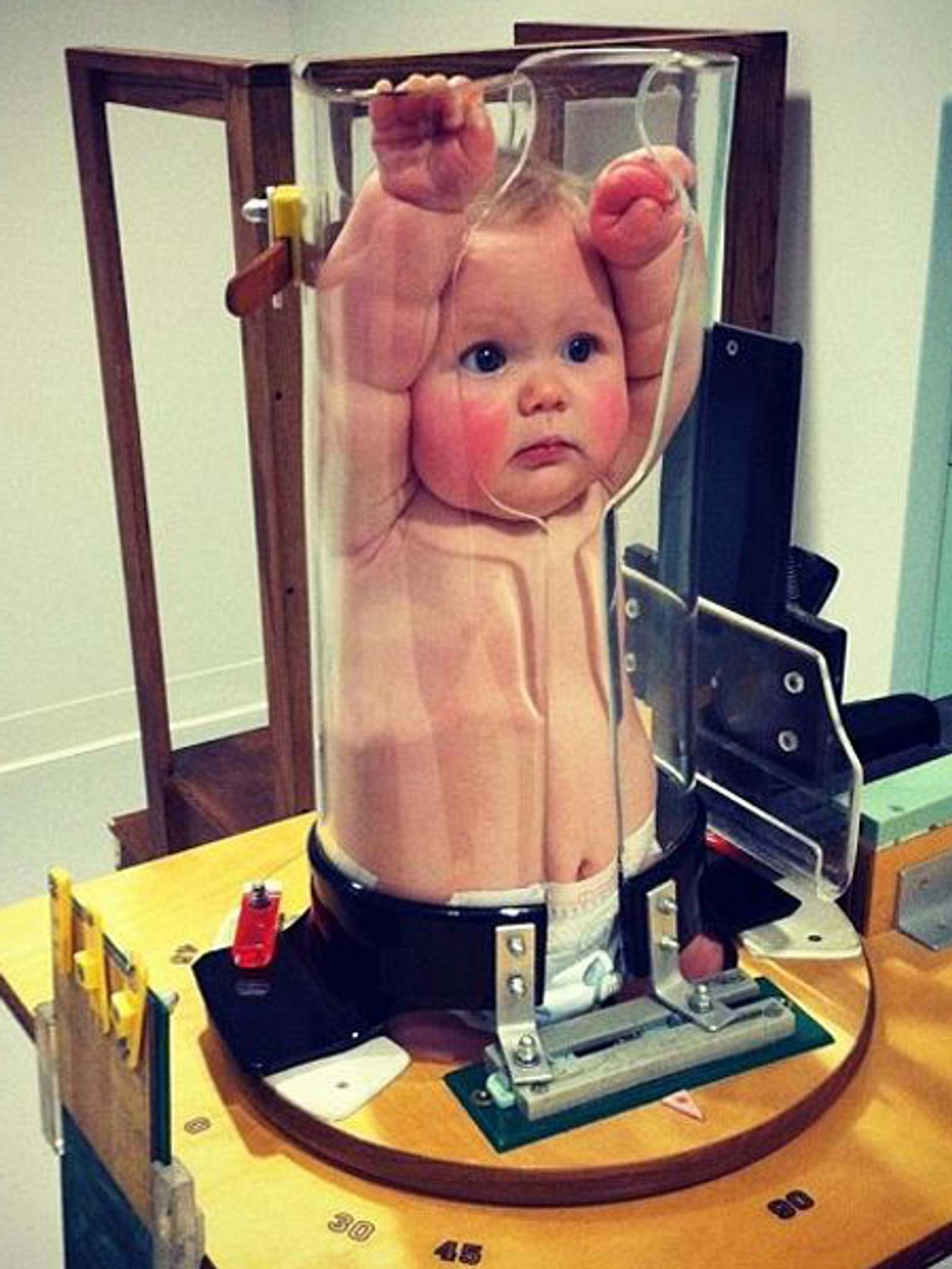 Ein Baby steckt fest - aber das aus gutem Grund | Wunderweib