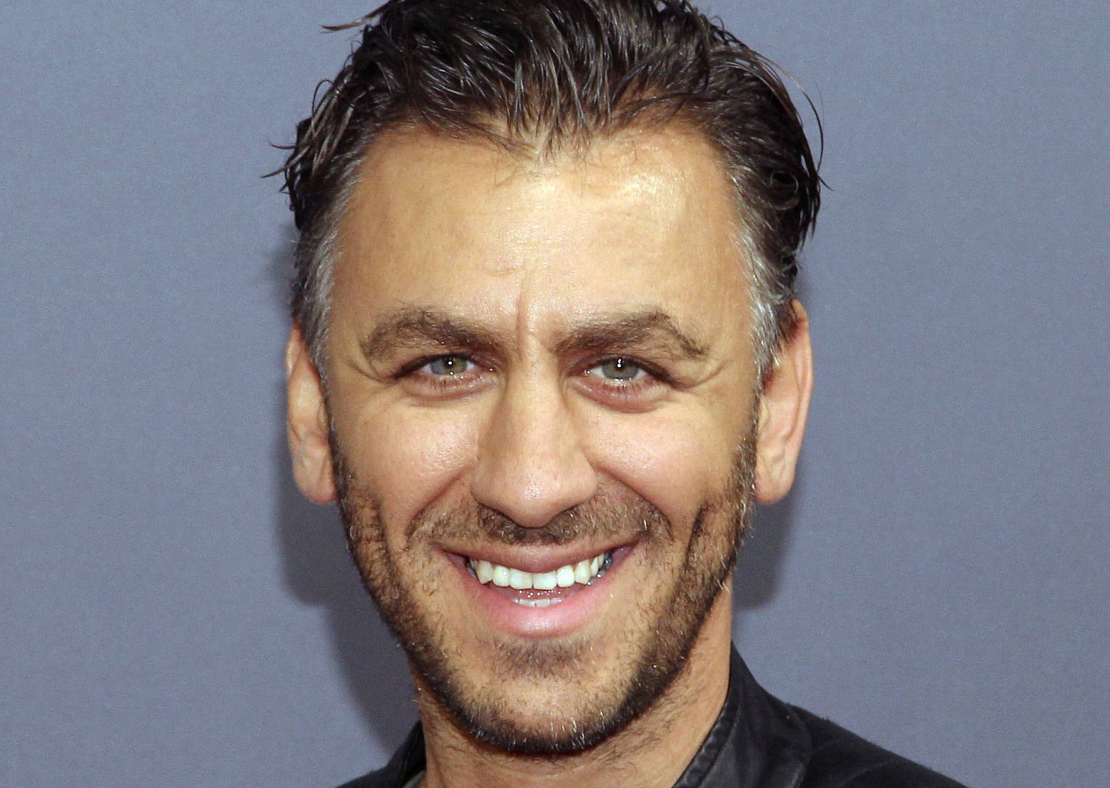 Cem Ali Gültekin So Lebt Der Krimi Star Privat Wunderweib 
