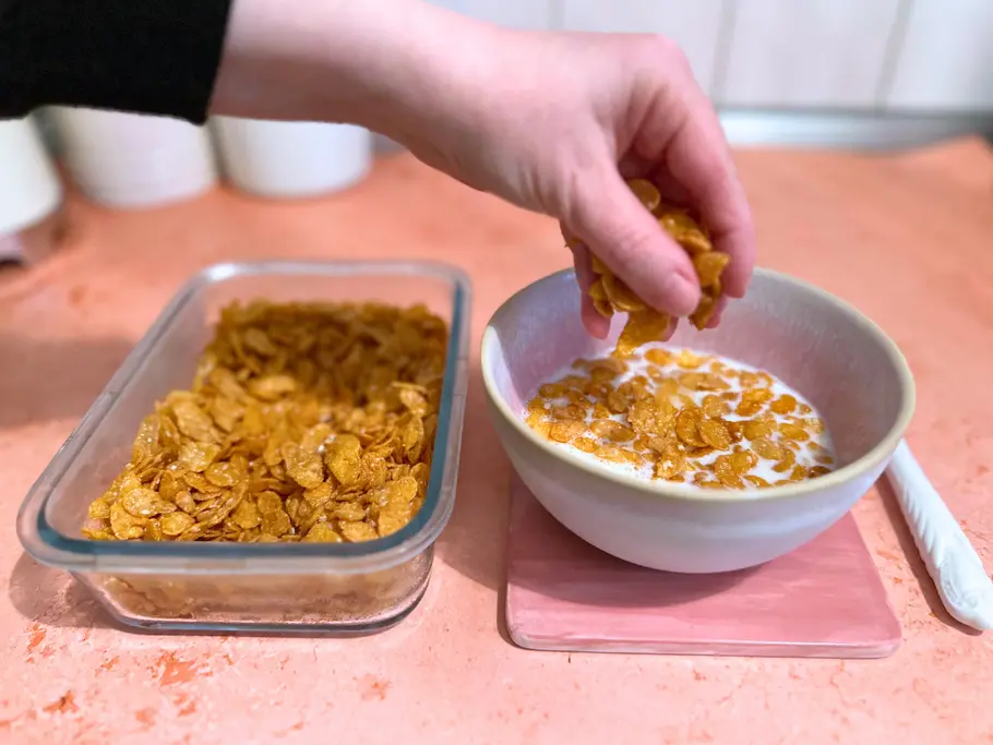 Gefrorene Cornflakes – funktioniert der Freezer-Trick? | Wunderweib