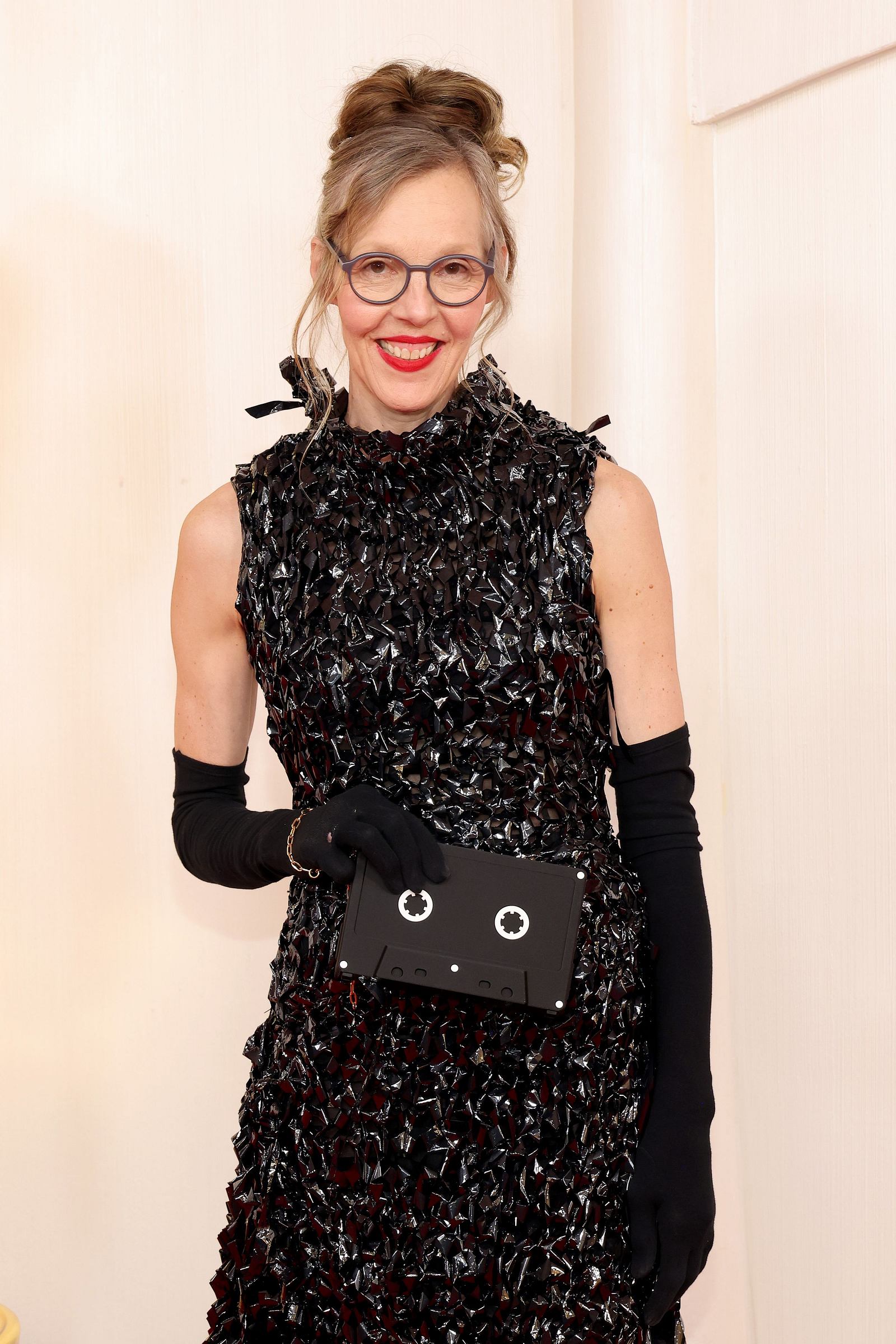Donata Wenders: Mutiges Oscar 2024-Experiment Kleid mit Mega-Statement ...
