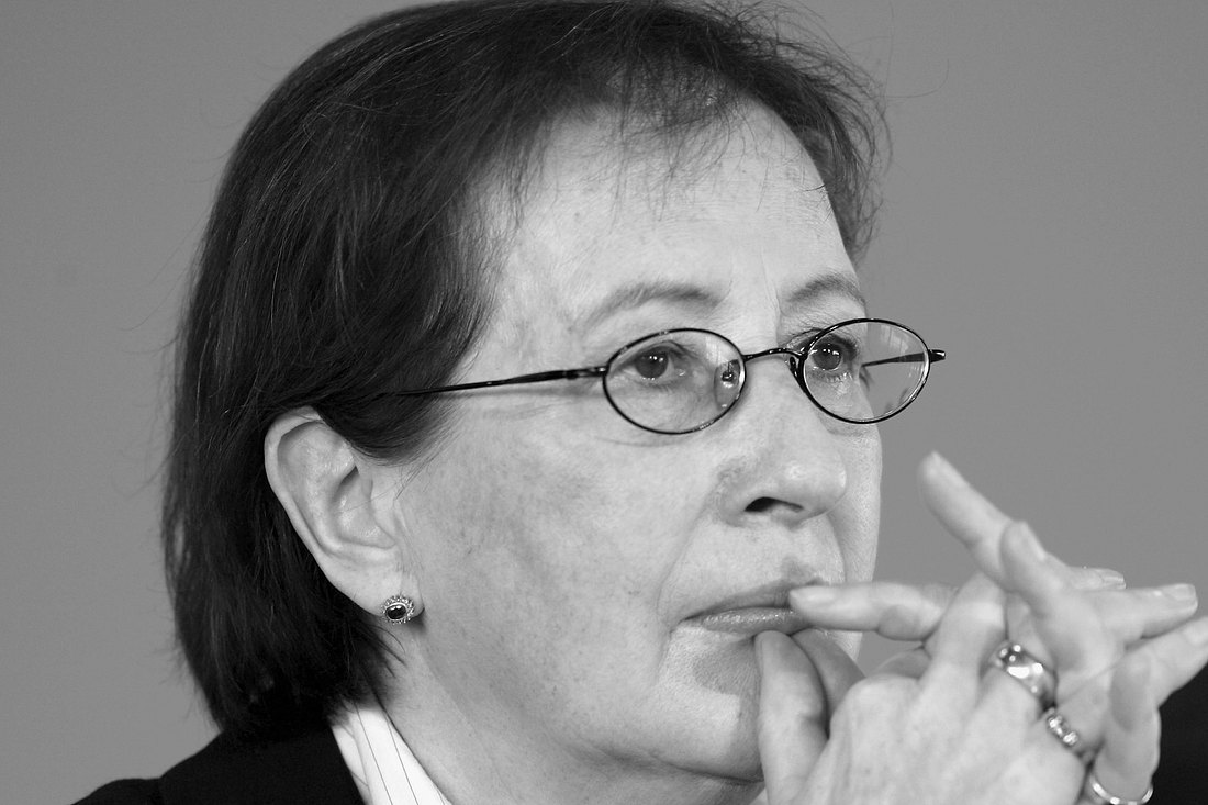 Heide Simonis ist tot! Was zur Todesursache bekannt ist | Wunderweib