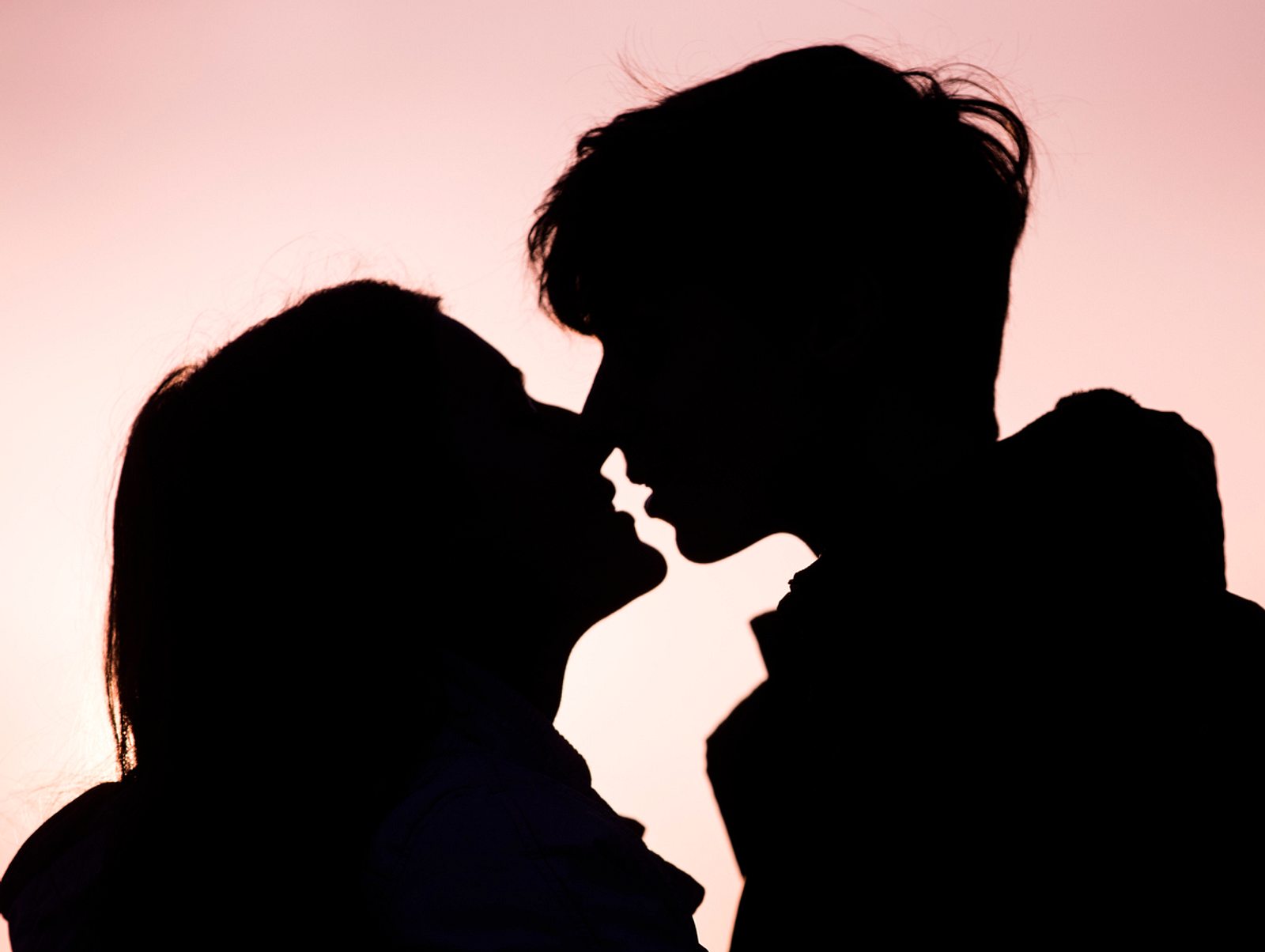 10 ultimative Tipps für den perfekten Kuss | Wunderweib