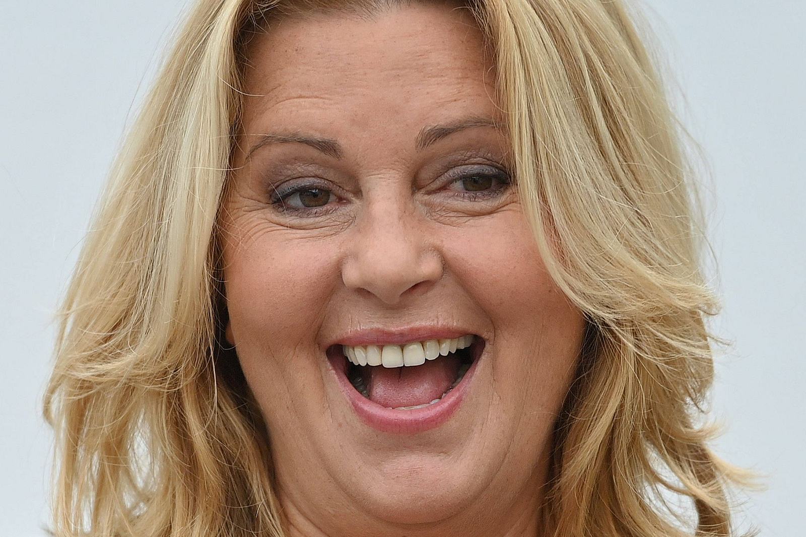 Karin Thaler: Hochzeitshammer! Jetzt wird es trashig | Wunderweib