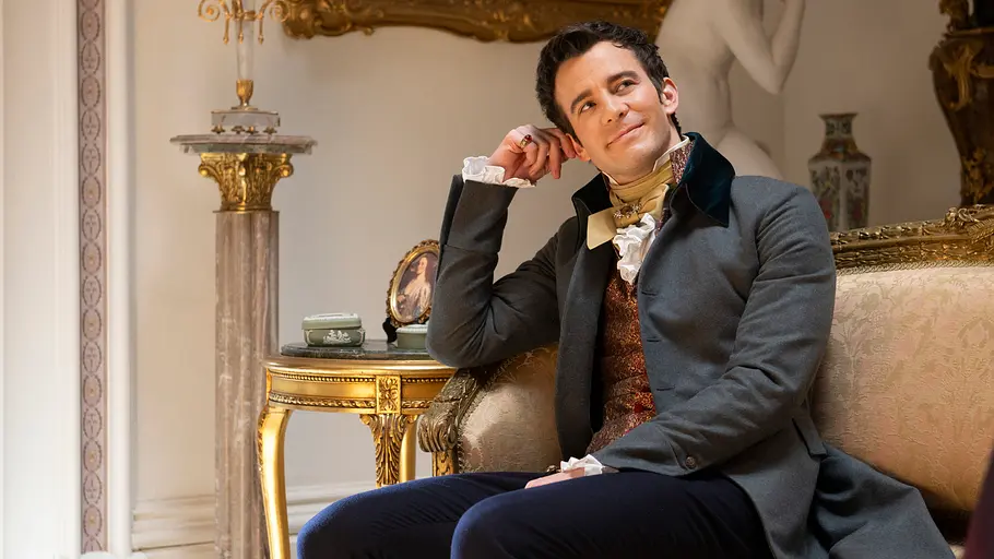 Luke Thompson: Freundin, Theater, Instagram - Alles, was du über den ...