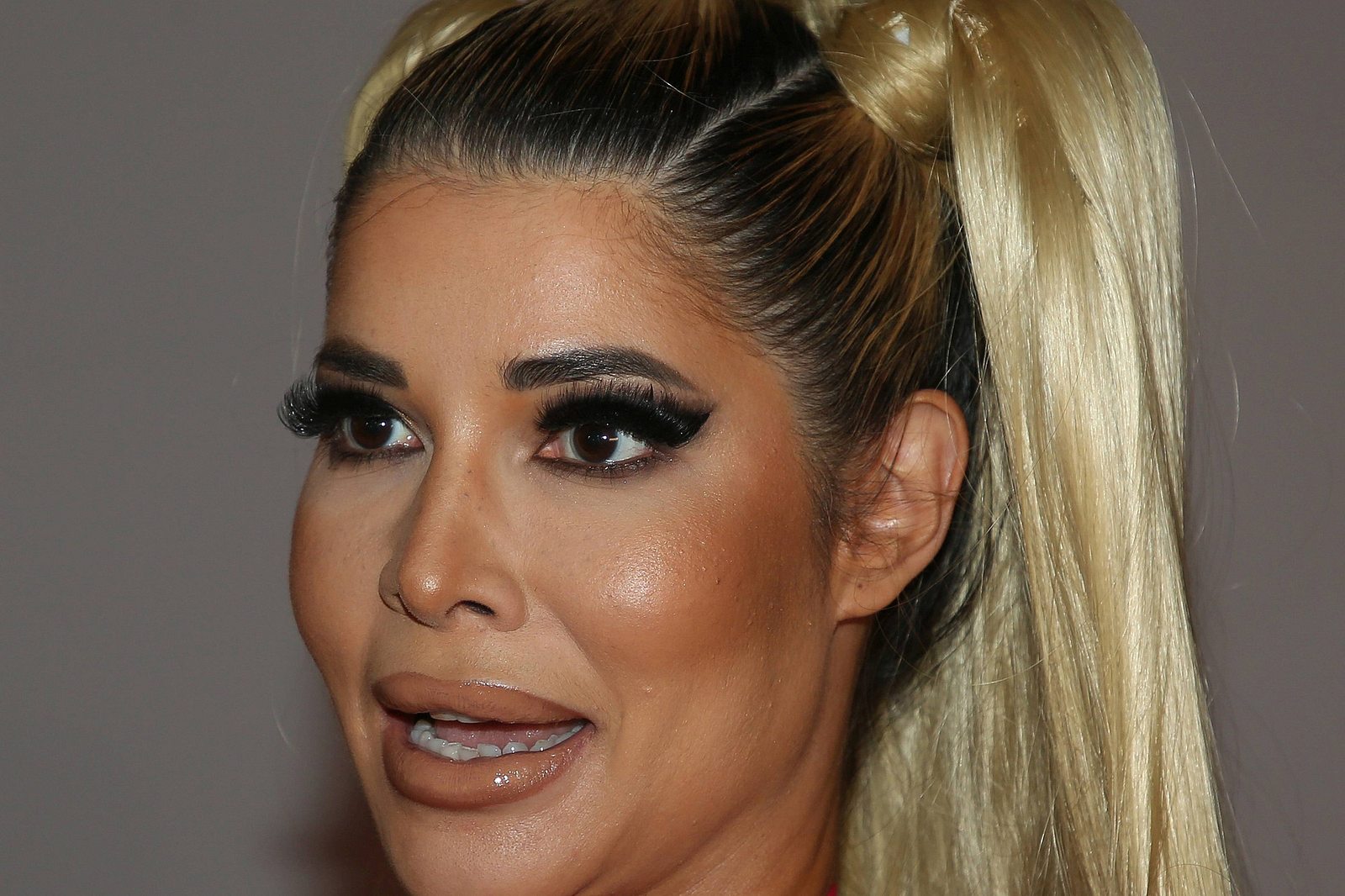 Micaela Schäfer: Kaum einen Cent in der Tasche! | Wunderweib