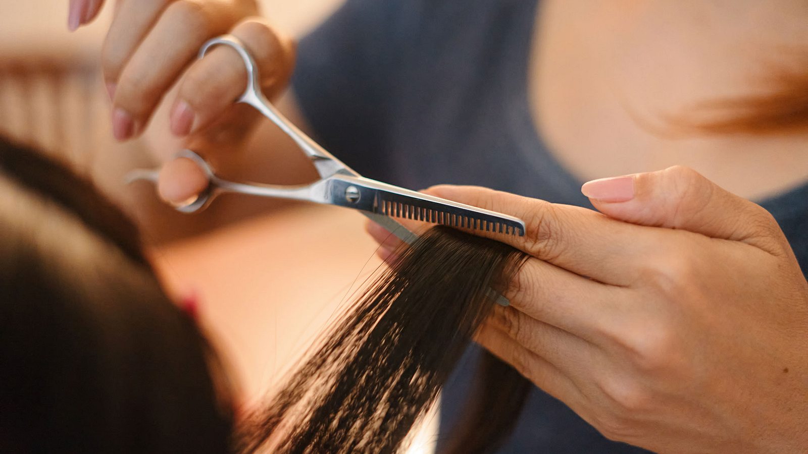 Nirvana Cut: Die coolste Nicht-Bob Frisur vereint das Beste aus zwei ...