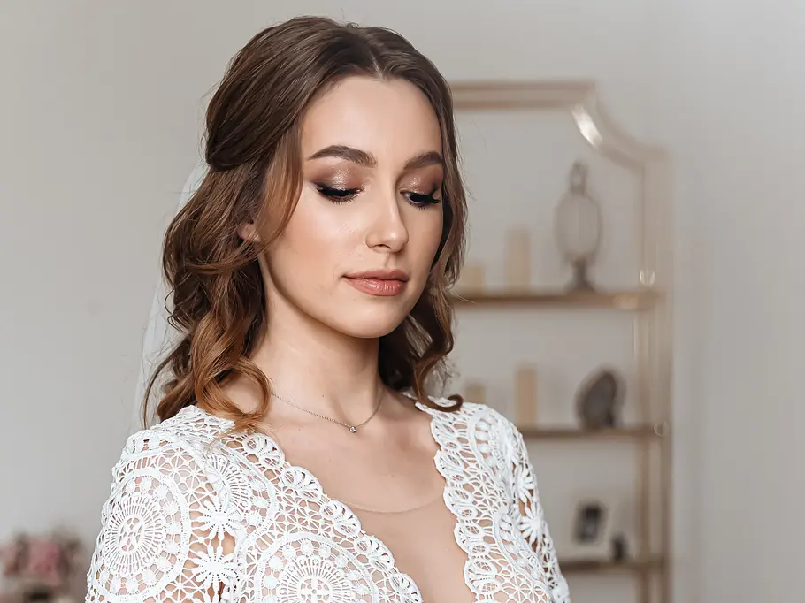 Offene Hochzeitsfrisur: Braut-Styling-Ideen für offene Haare | Wunderweib