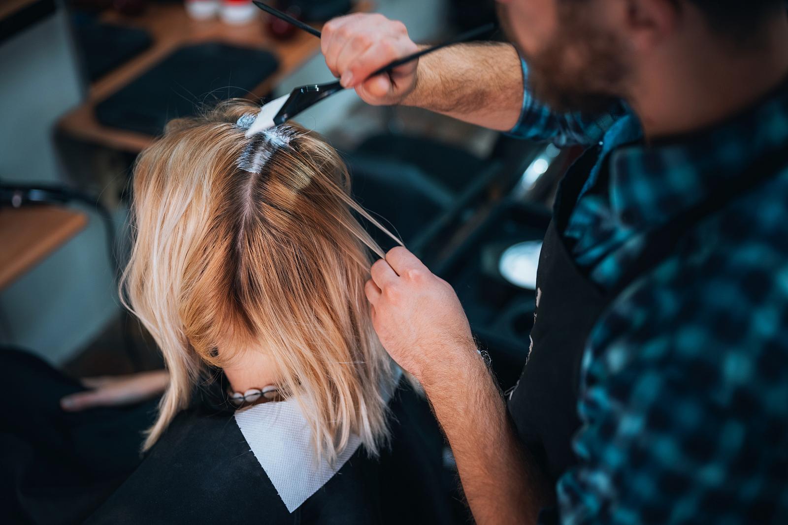 Oreo Hair: Dieser freche Haar-Trend lässt jetzt alle Frauen ihren nächsten Friseur-Termin buchen ...