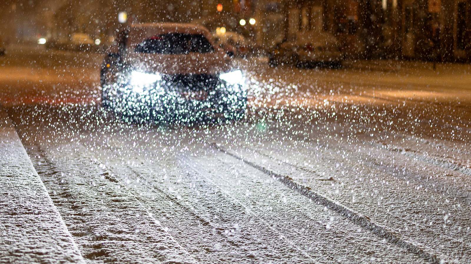 Blitz-Eis und Schnee-Regen: Hier kannst du dich heute kaum bewegen ...